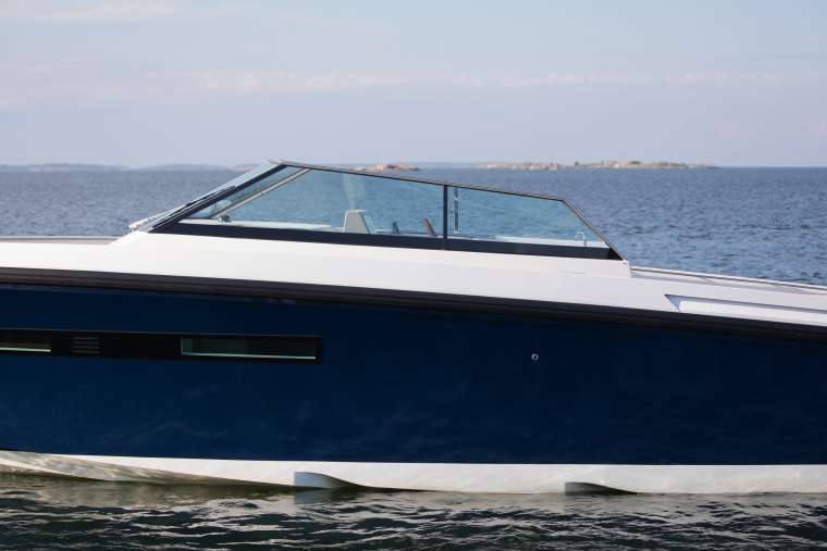 Delta 33 open – Etesian Marine