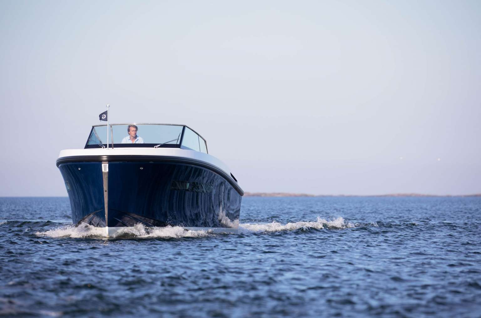 Delta 33 open – Etesian Marine