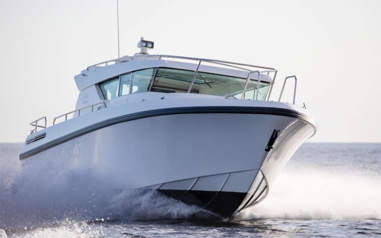Delta Powerboats – Etesian Marine